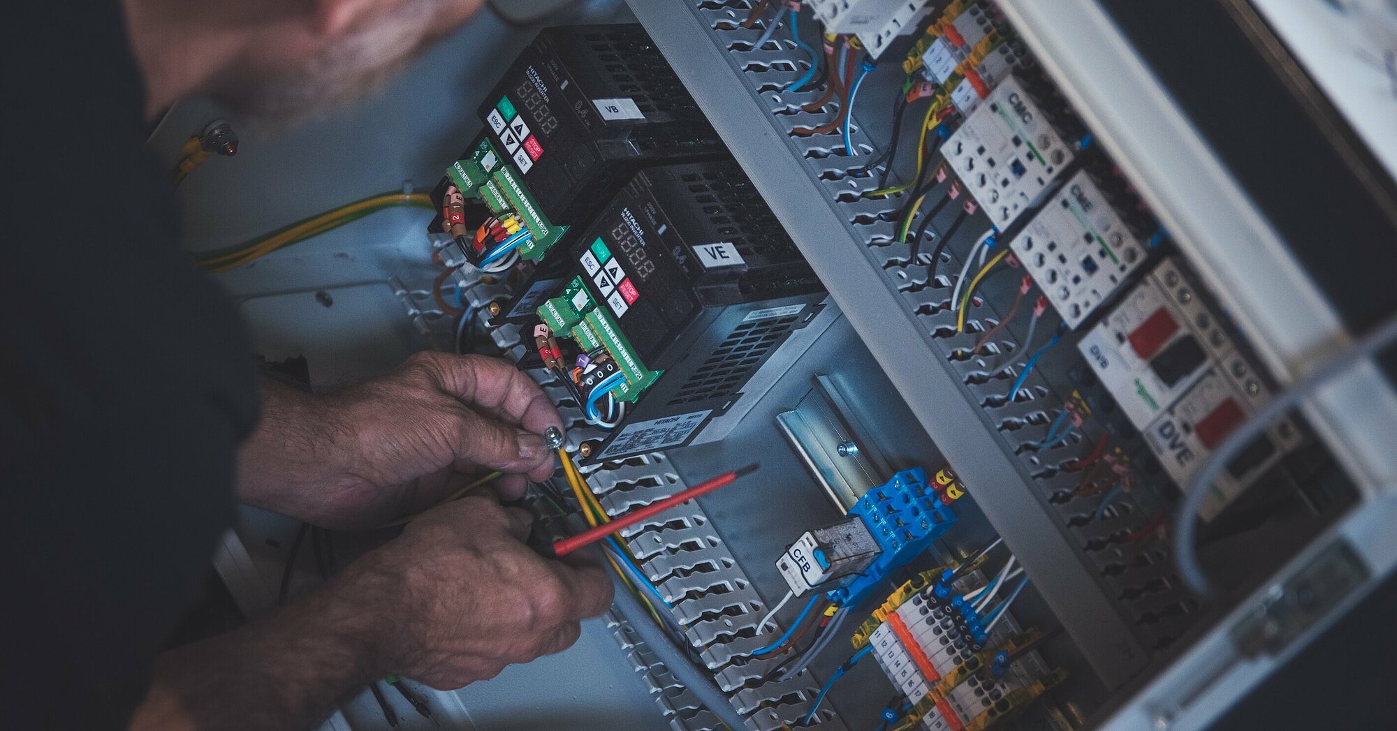 Retrofit solutions for your roller shutter production machines ...